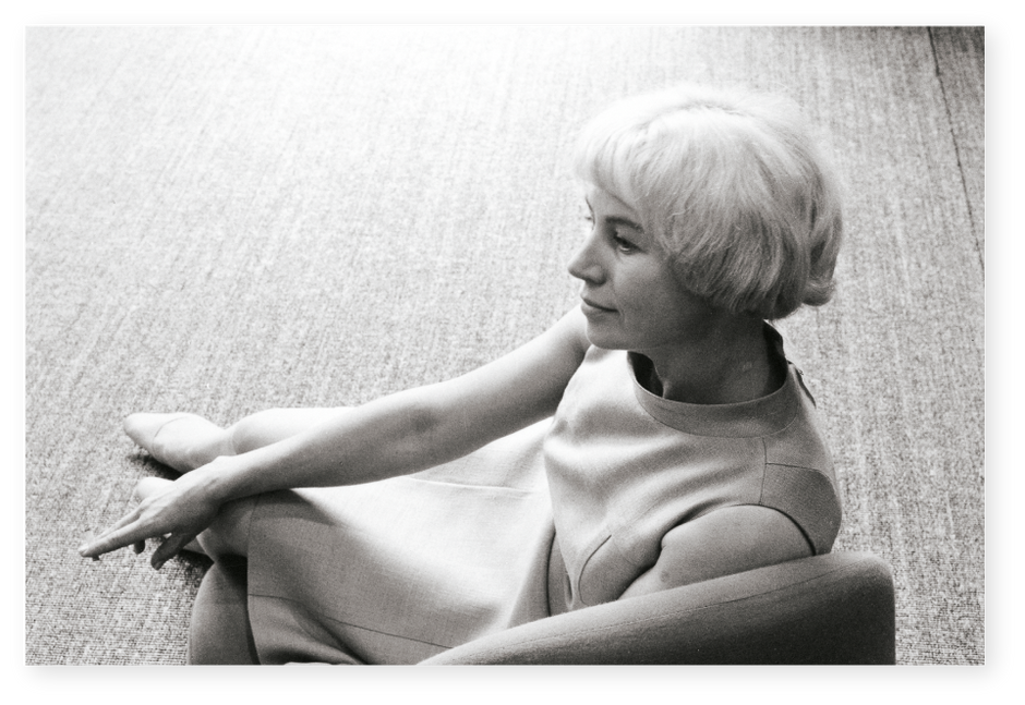 Outdoor Lounge Chair | Danish design by Nanna Ditzel | Hanging Egg ...